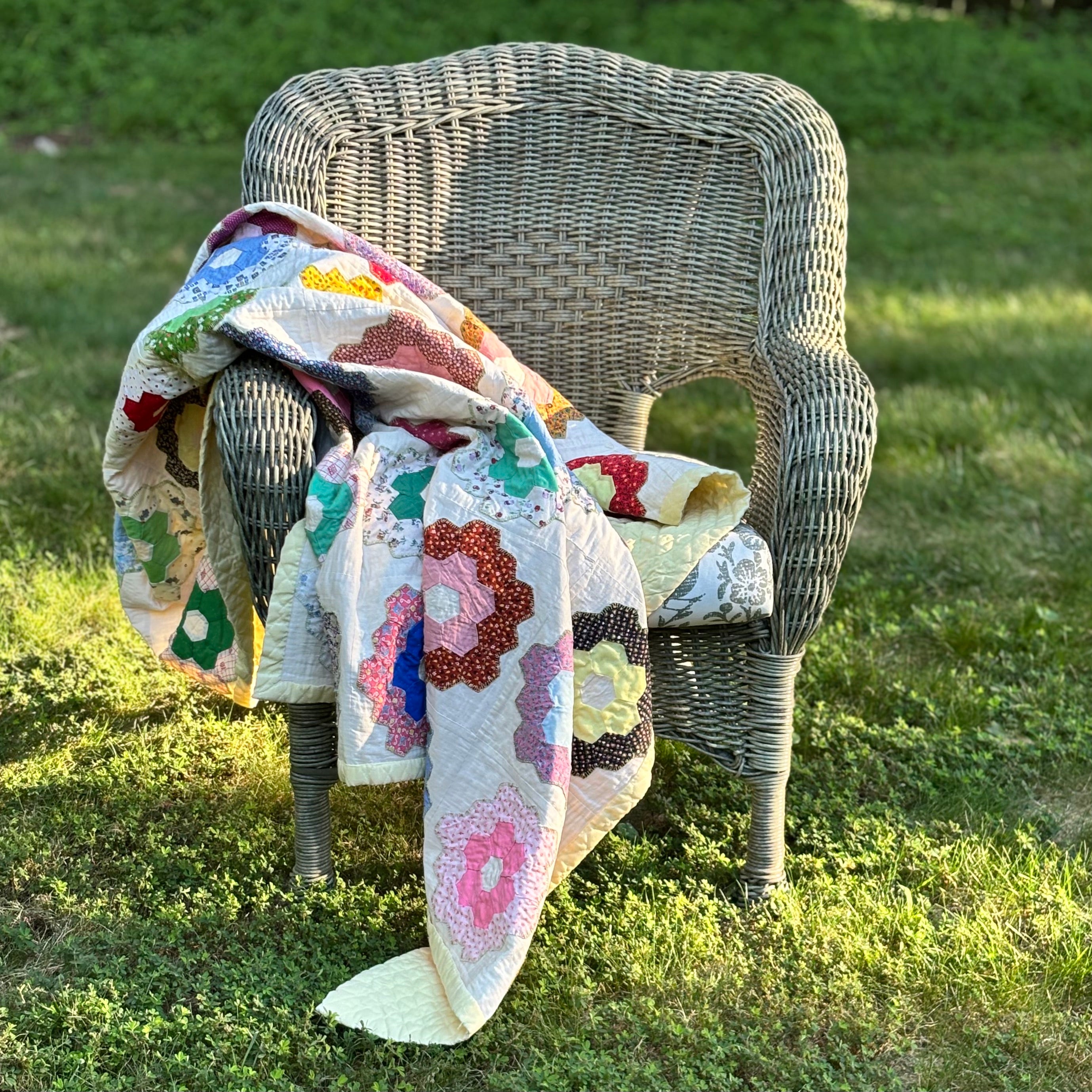 QUILTS & TEXTILES – The Vintage Booth